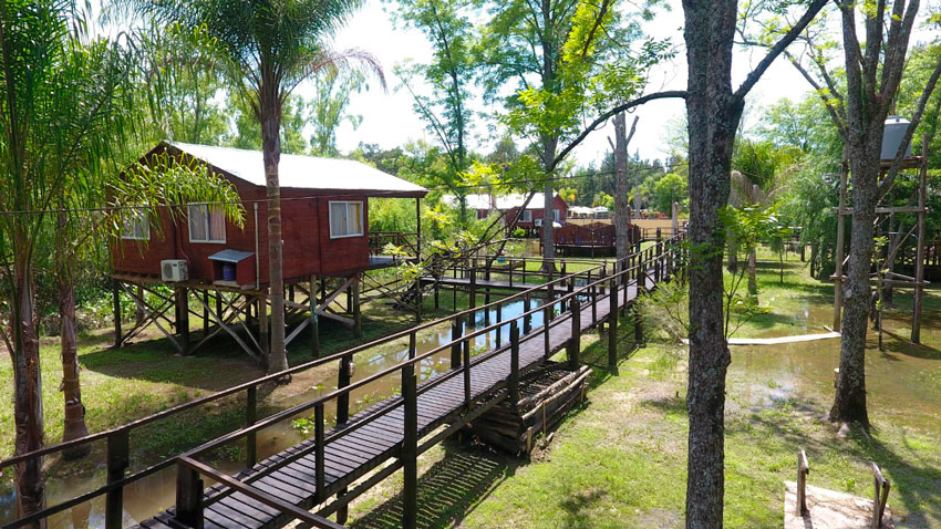 Cabañas Isla Caribeta. Delta Tigre Cabañas